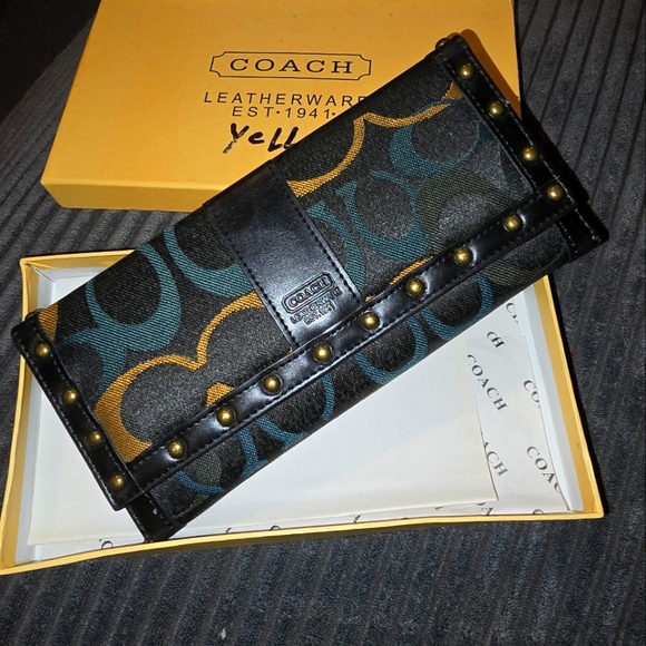 Coach | Bags | Coach Large Wallet Green N Gold | Poshmark